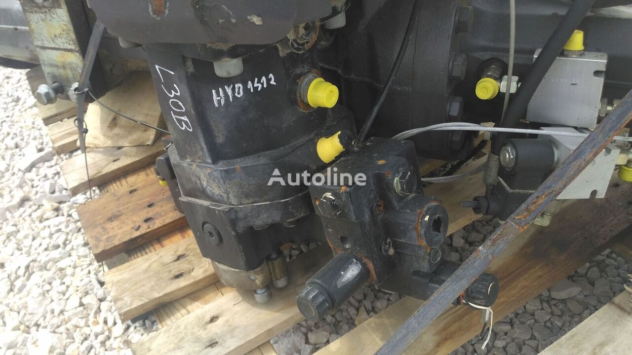 Volvo hydraulic engine pressure pump hidraulična pumpa za Volvo L30B prednjeg utovarivača