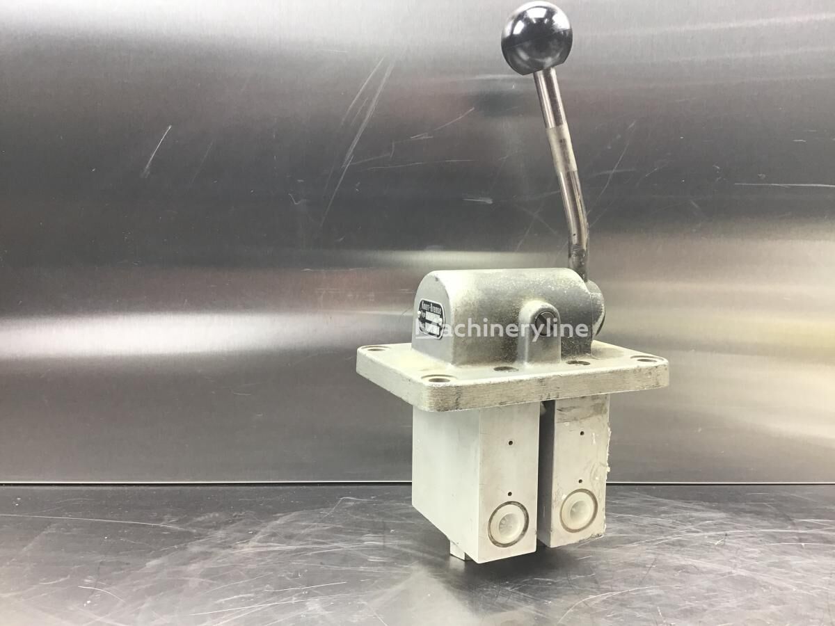 Liebherr Handbrake Valve 5003422 pneumatski ventil za bagera