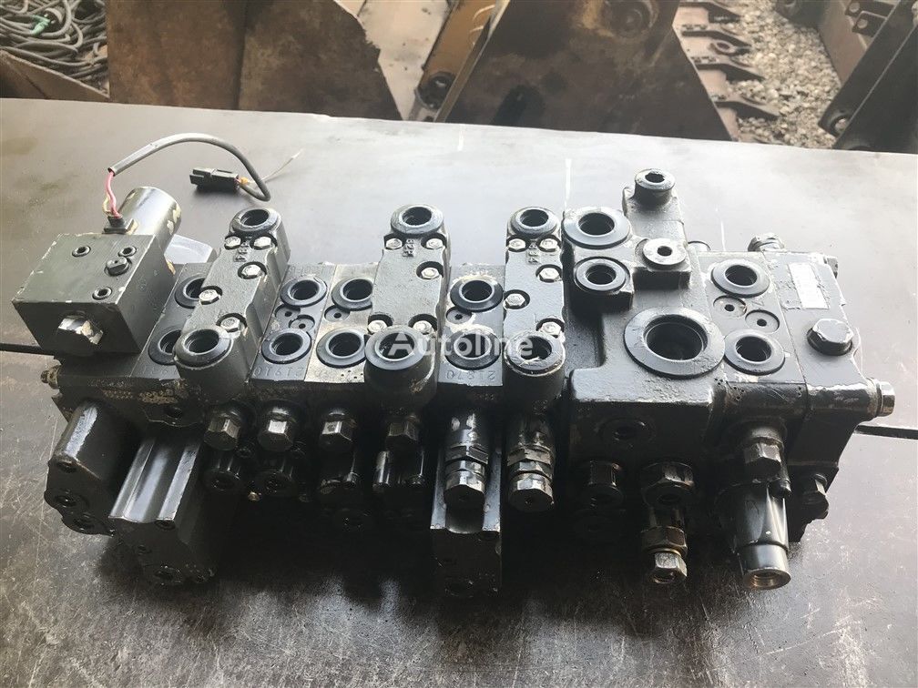 USED KOMATSU WB91 WB93 WB97 WB146 WB156 BACKHOE LOADER VALVE JOY hidraulični razvodnik za Komatsu WB91 R-5 / WB93 R-5 / WB97 R-5 / WB93 S-5 / WB97 S-5 / WB 146-5 / WB 156-5 / WB 146PS-5 / WB 156PS...