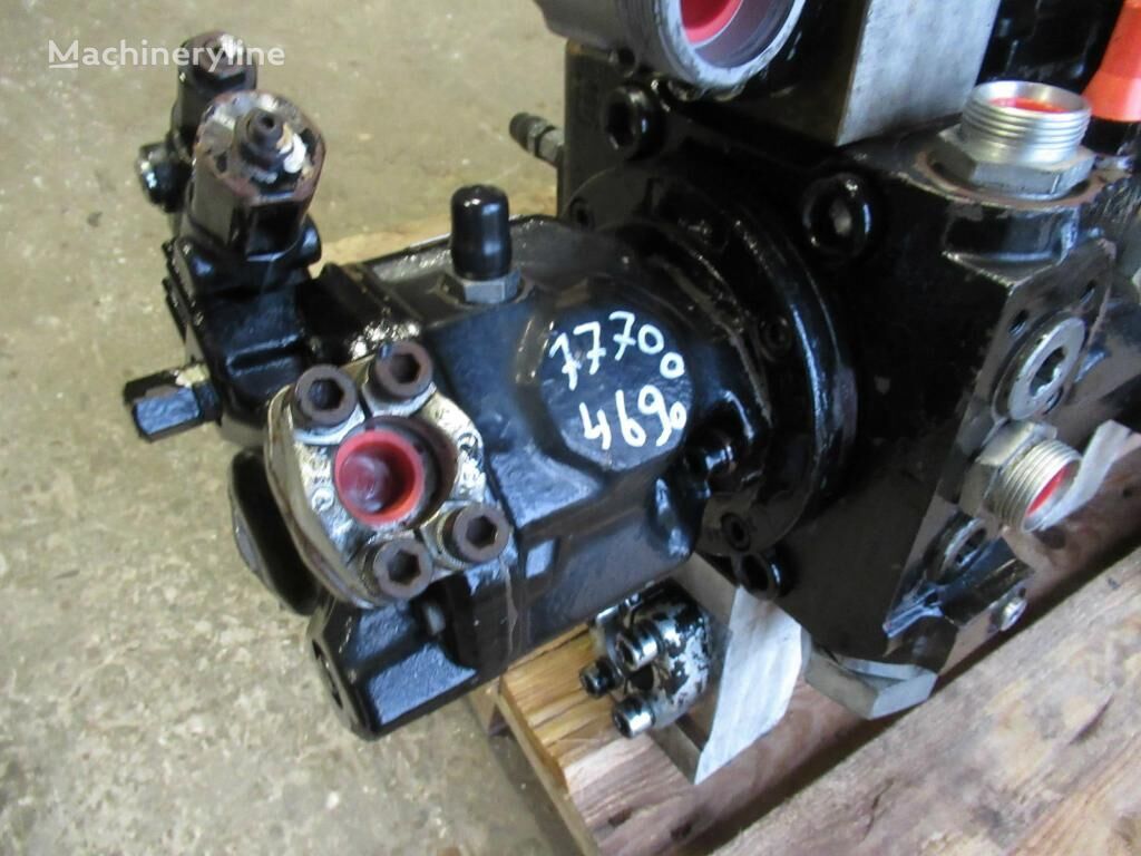 Rexroth A10VSO18DR/31R-PUC12NOO hidraulična pumpa za bagera