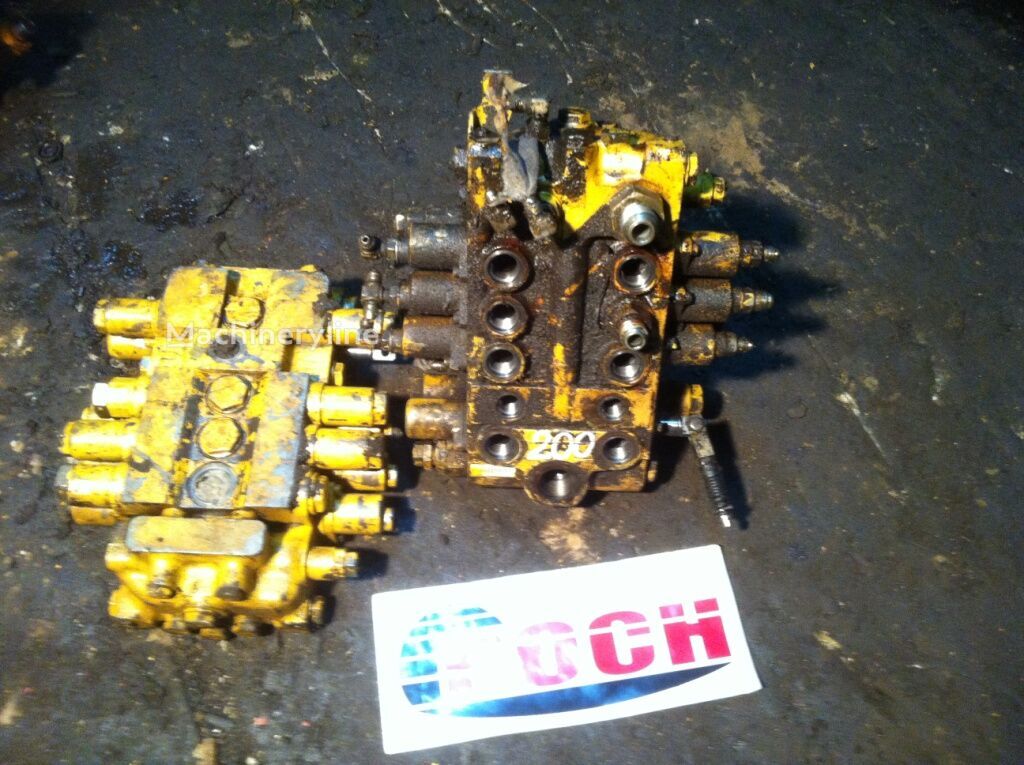4sek BB 615584 hidraulični razvodnik za Komatsu bagera
