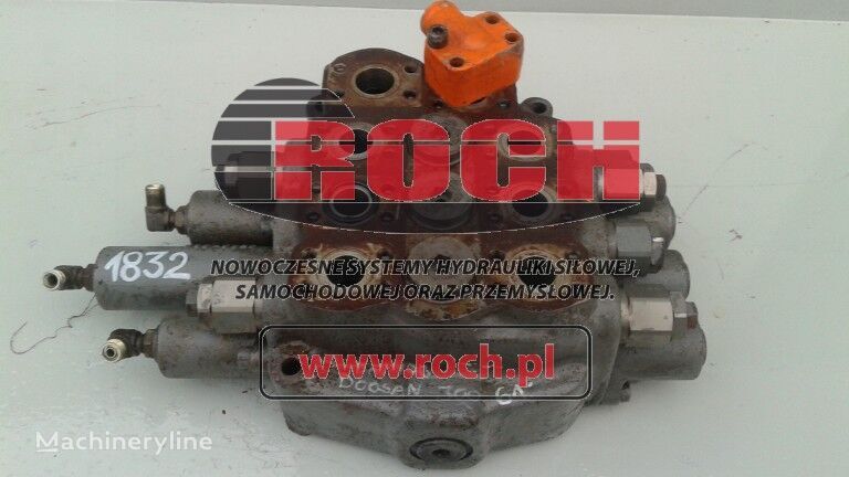 NN 3sek 1501-865B 40419 - DOOSAN 300 hidraulični razvodnik za bagera