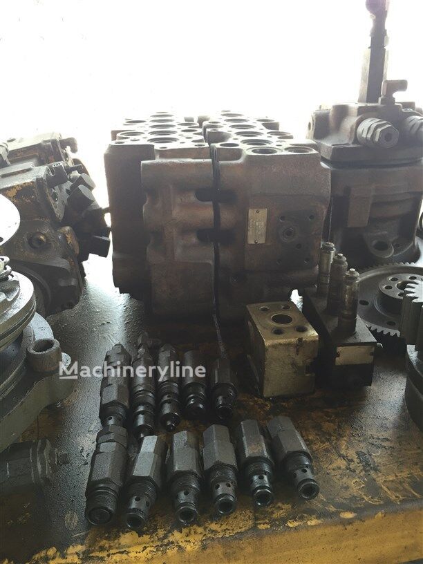 USED VOLVO EC210CL EXCAVATOR CONTROL VALVE BLOCK PARTS COVER hidraulični razvodnik za Volvo EC 210 CL bagera