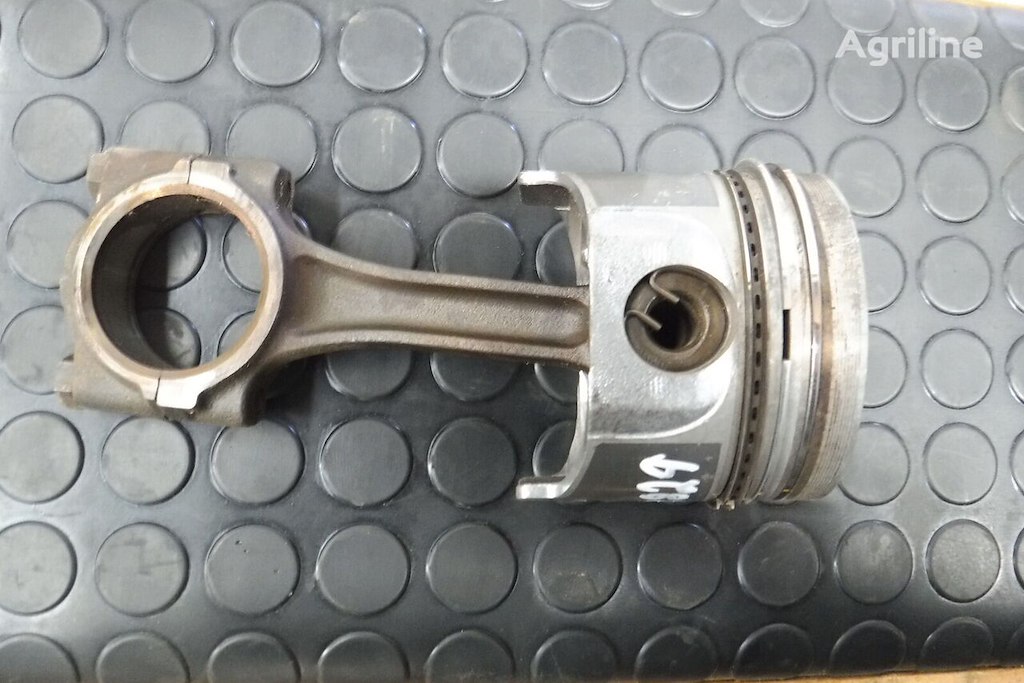 PISTON klipnjača za Kubota D1105 bagera