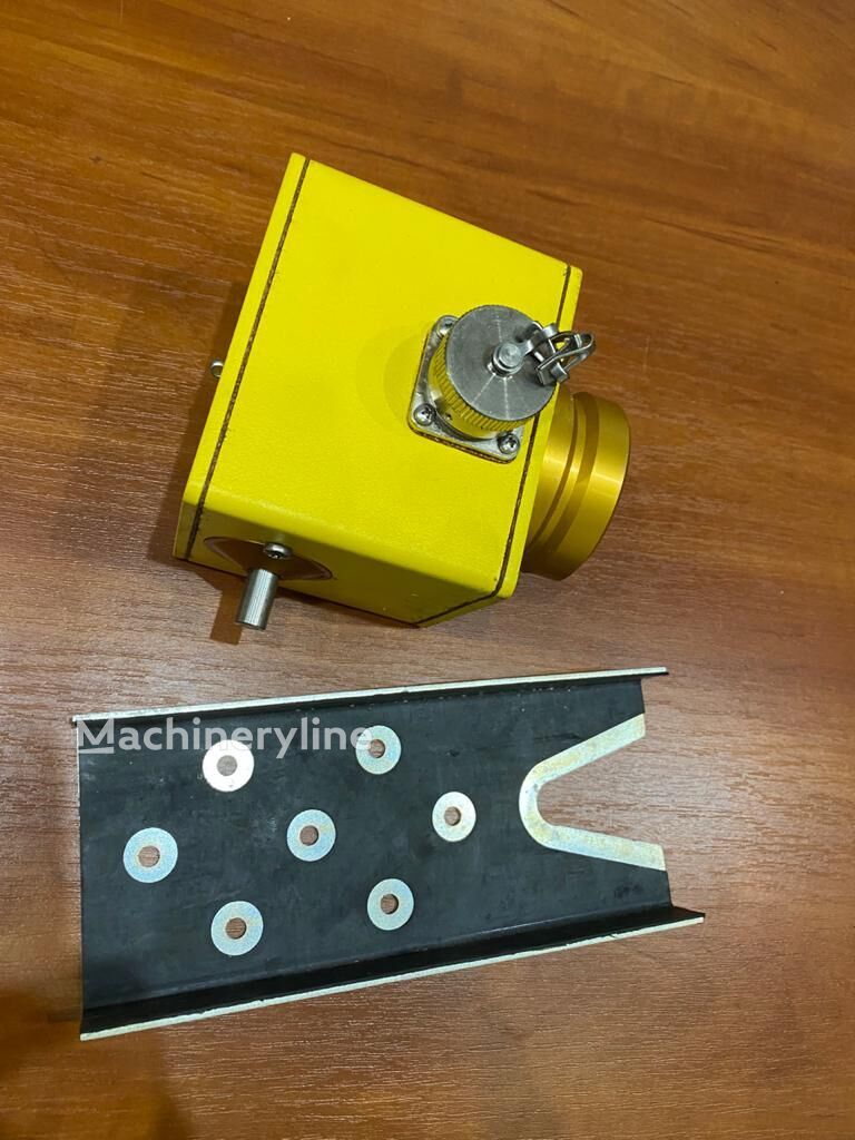 BOMAG 2134-128-128 04-21-40110 senzor za BOMAG asfaltnog finišera