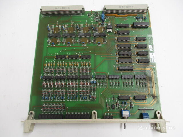 ABB 3E 032725 – Output Board Modul APIOS-02 kutija s osiguračima