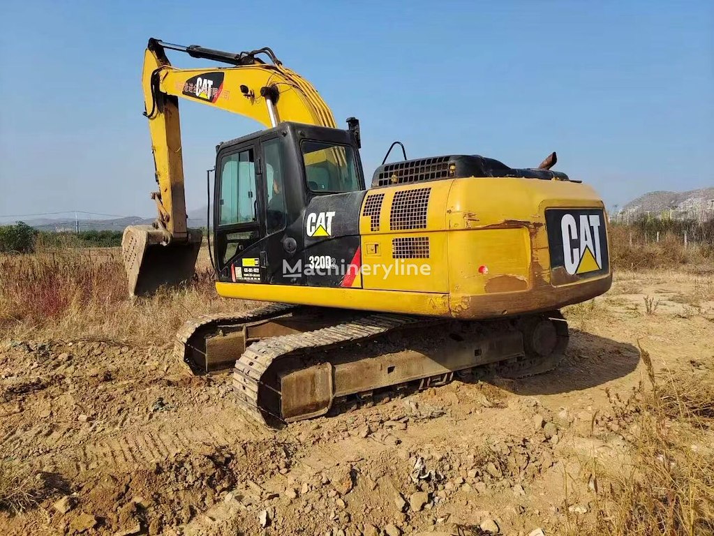 Caterpillar 320D2 bager guseničar