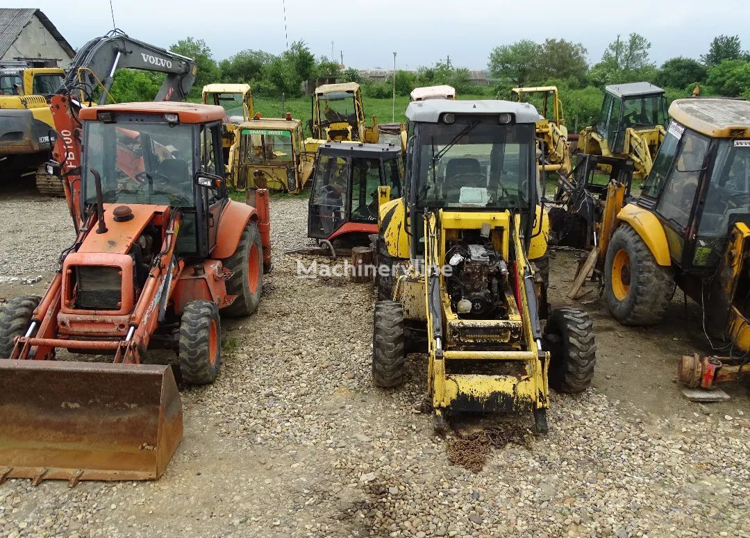 Dezmembrez buldoexcavator B110 strela bagera za New Holland B110 bagera-utovarivača