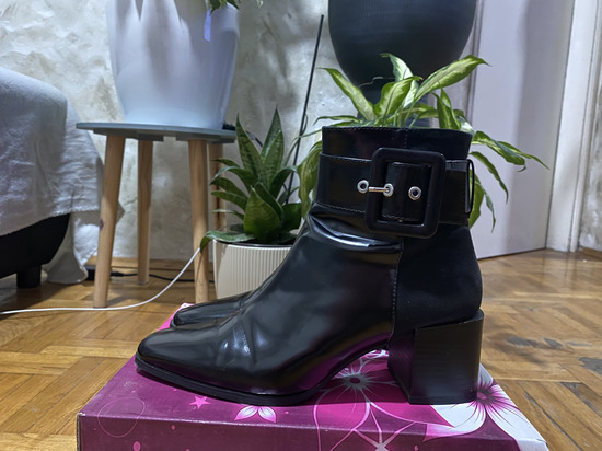 Snizeno Ankle boots