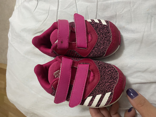 Adidas patike za bebu devojčicu