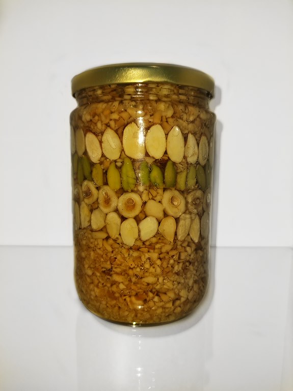 IMUNO MIX- mešavina bagremovog meda sa orašastim plodovima