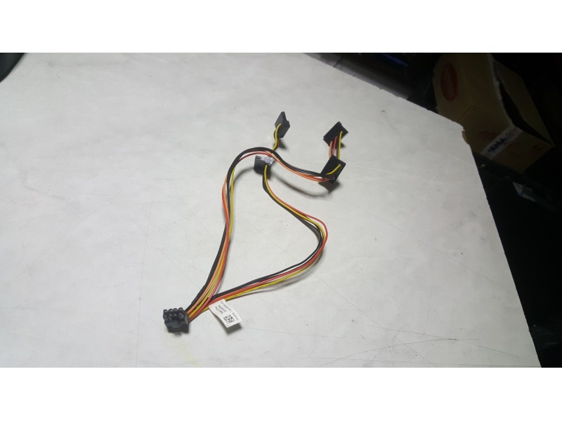 dell kablic pin8 na 4sata ispravan od dell 3020