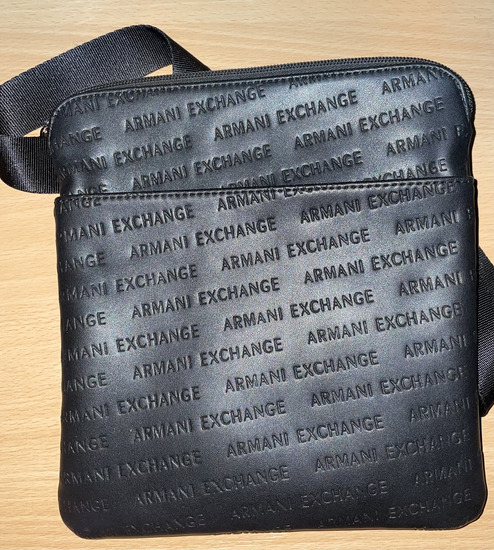 Armani Exchange - Crna muška torbica