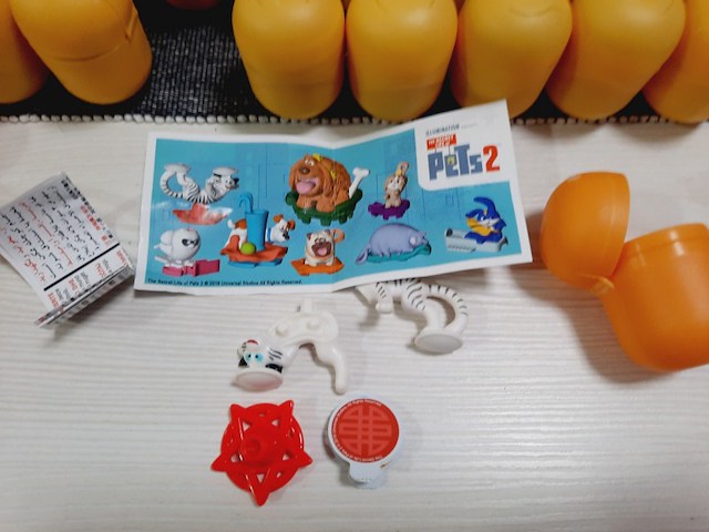 Pets 2 DV526 KINDER