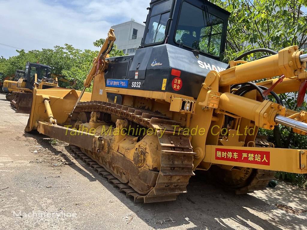 Shantui SD32 buldožer