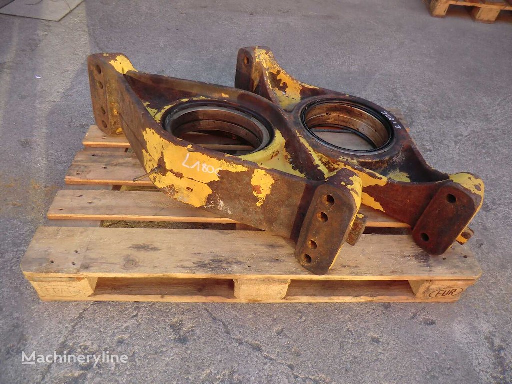 REAR MOUNTING FOR REAR OSCILLATING AXLE 11075452 pričvršćivači za Volvo L180C 2799 prednjeg utovarivača