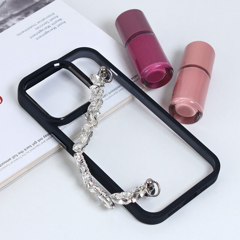 Maskica Chain za iPhone 14 Pro 6.1 crna