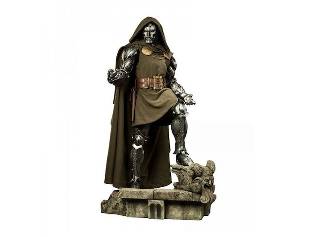 Doctor Doom: Marvel Legendary Scale Figure