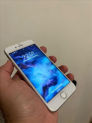 iPhone 7 32GB silver SimFree top ponuda