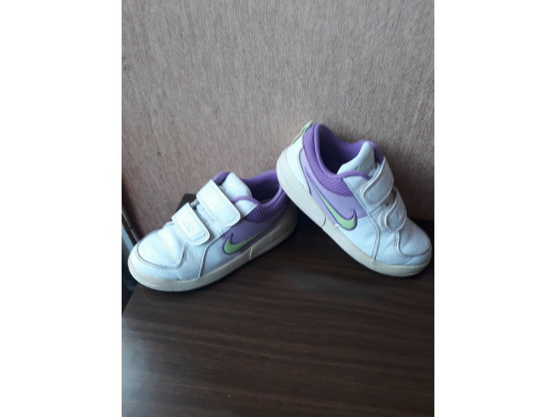 PATIKE "NIKE" br. 28,5/18cn,