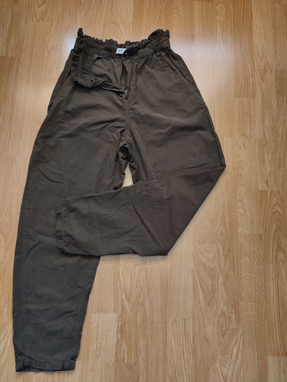 ZARA somotne pantalone
