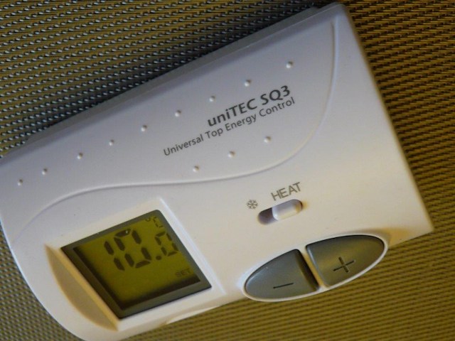 uniTEC SQ3 - digitalni zidni termostat