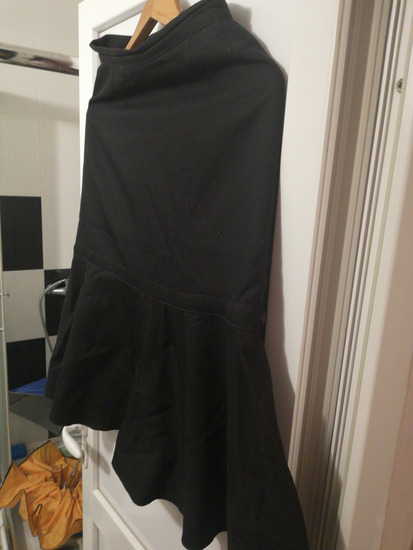 Crna midi kvalitetna suknja rebrasta