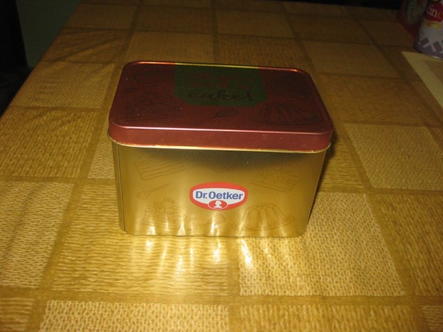Limena kutija Dr. Oetker sa crvenim poklopcem (NOVO)