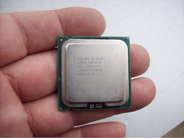 Intel Pentium E5500 2 x 2.8 Ghz /2mb/800Mhz 775