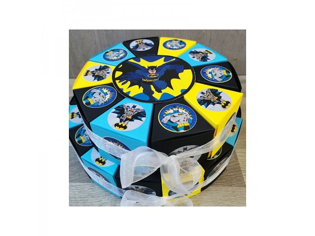 Batman torta od kartona