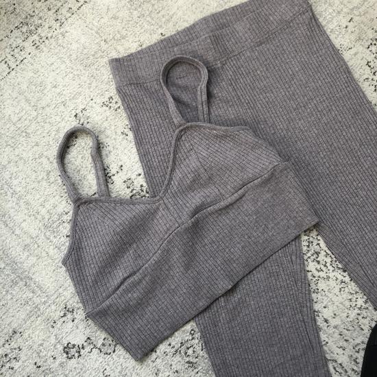 ❗SNIZENO❗Komplet-Rebraste Helanke i CropTop