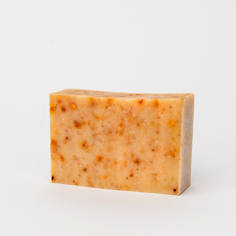 Ručno rađeni sapun „Mlečni sapun sa polenom i medom“