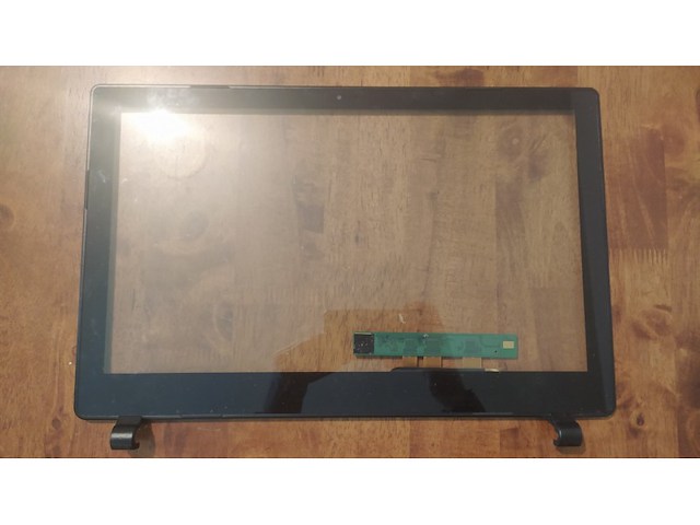 Touchscreen za Medion E6240T