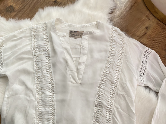 Letnja zenska bela bluza