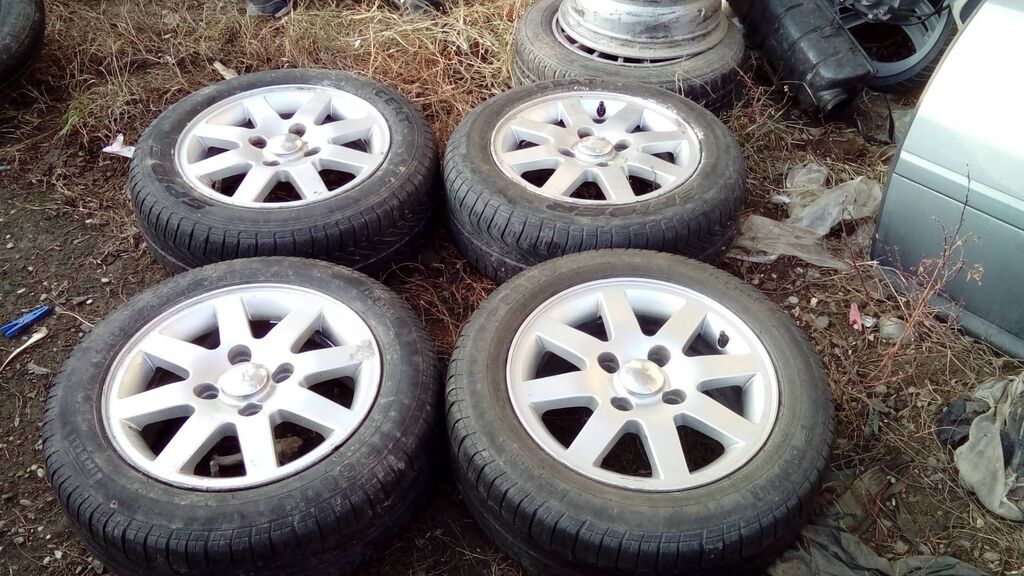 Alu felne 14 ford,audi,peuget sa gumama,,,raspon rupa 4x108.,