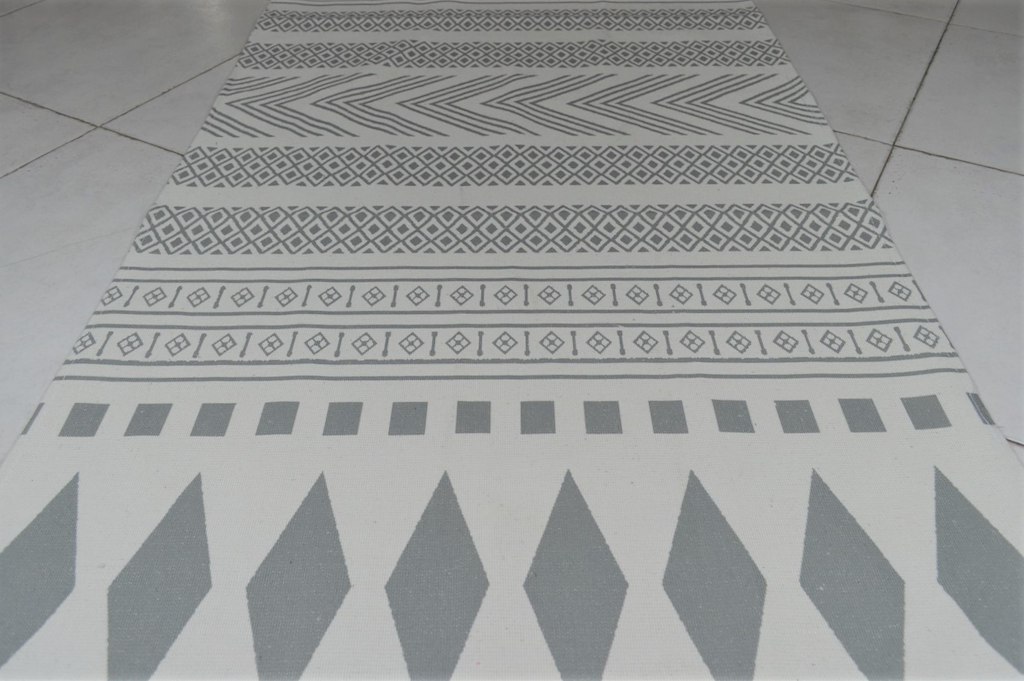 Prostirka sa printom mix gray 70×140