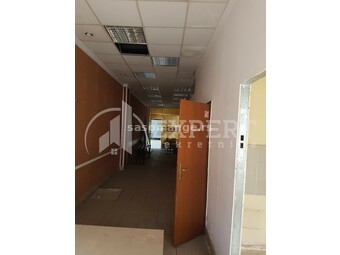 Poslovni prostor, 50m2, centar