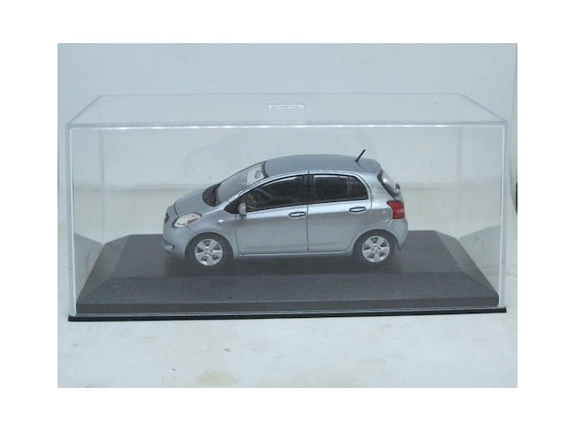 1:43 minichamps toyota yaris