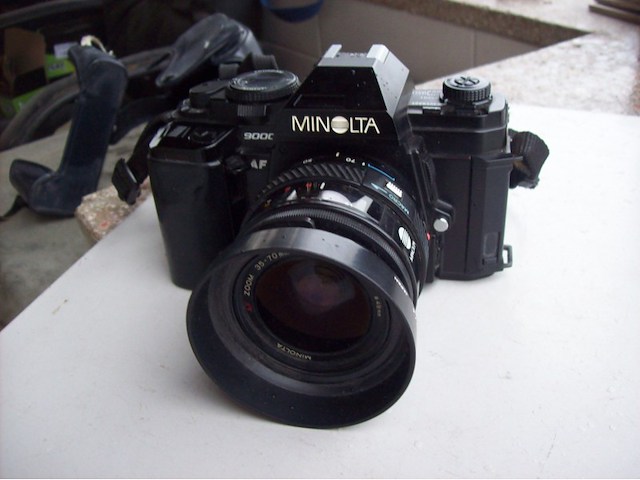 MINOLTA 9000 + futrola - Japan