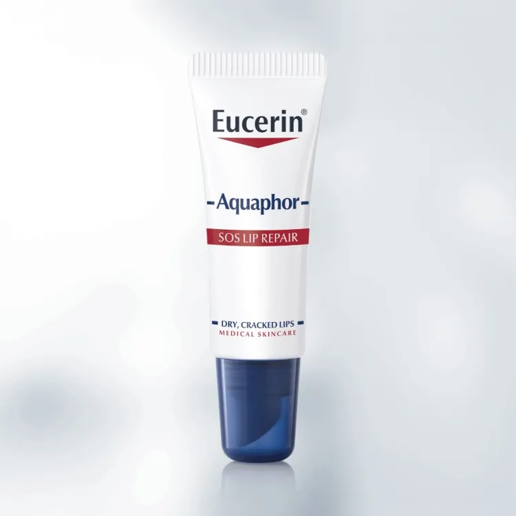 Eucerin Aquaphor sos balzam za usne 10ml