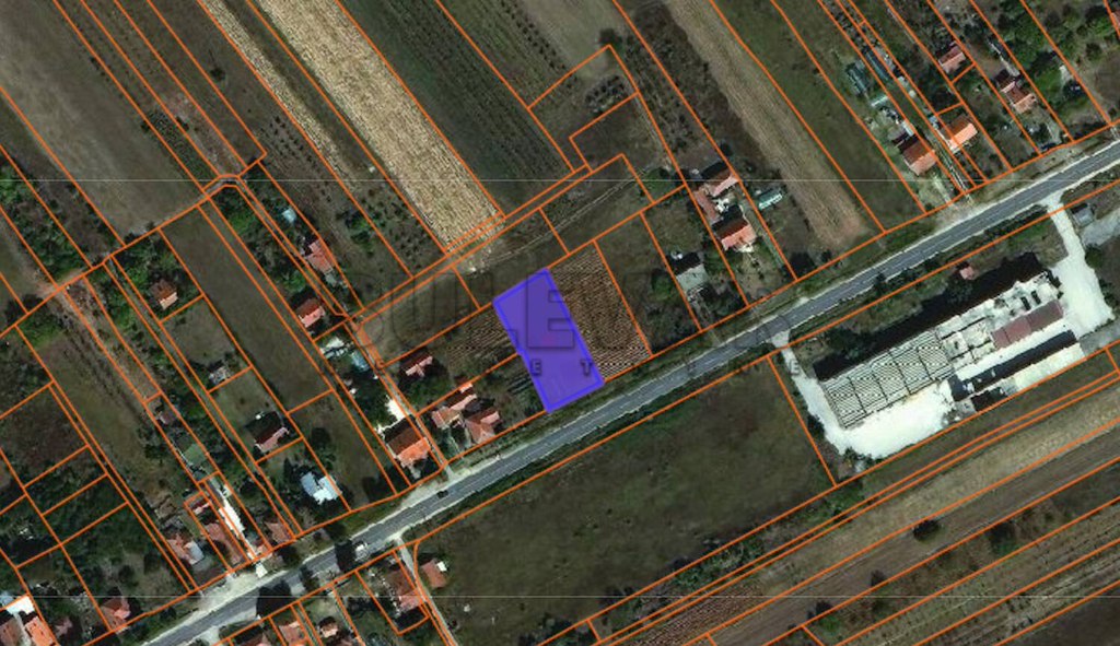 Na prodaju plac površine 1202m2