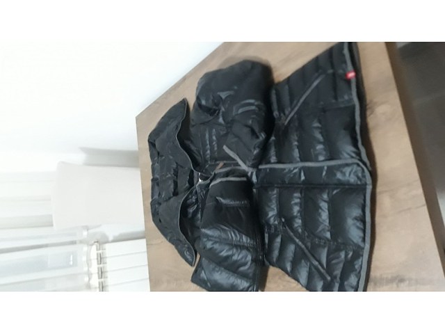 Perjana crna jakna L  Vintage edc