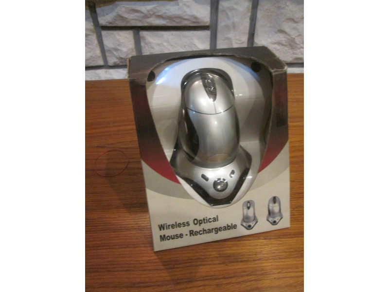 Wireless optical mouse na postolju