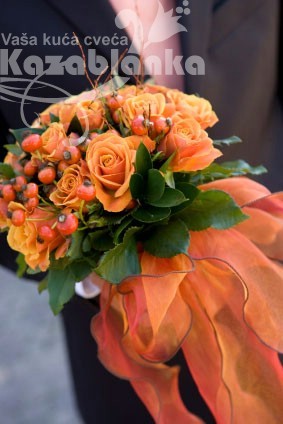 Bidermajer - Narandžaste ruže sa bobicama
