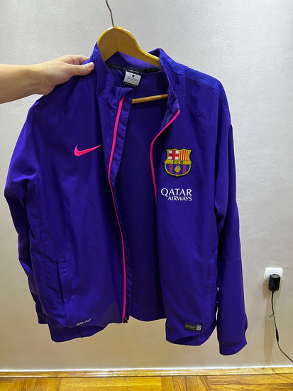Nike duks