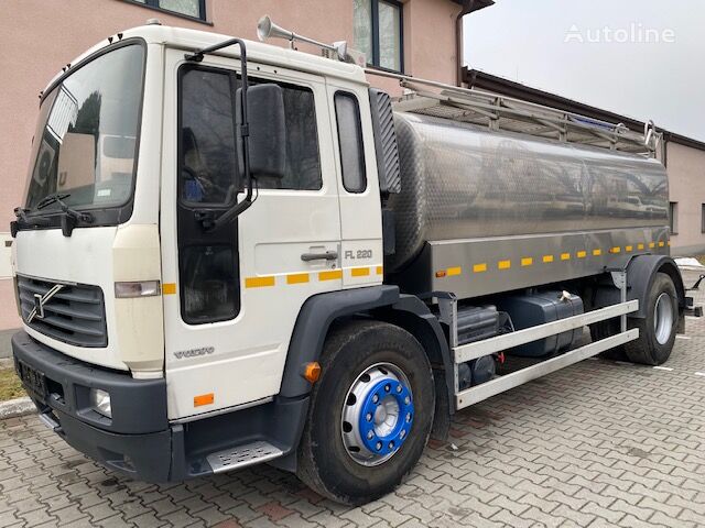 Volvo FL 220 autocisterna za mleko