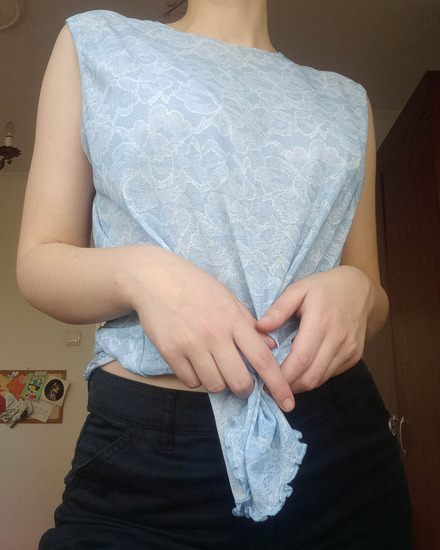 Plava majica bez rukava