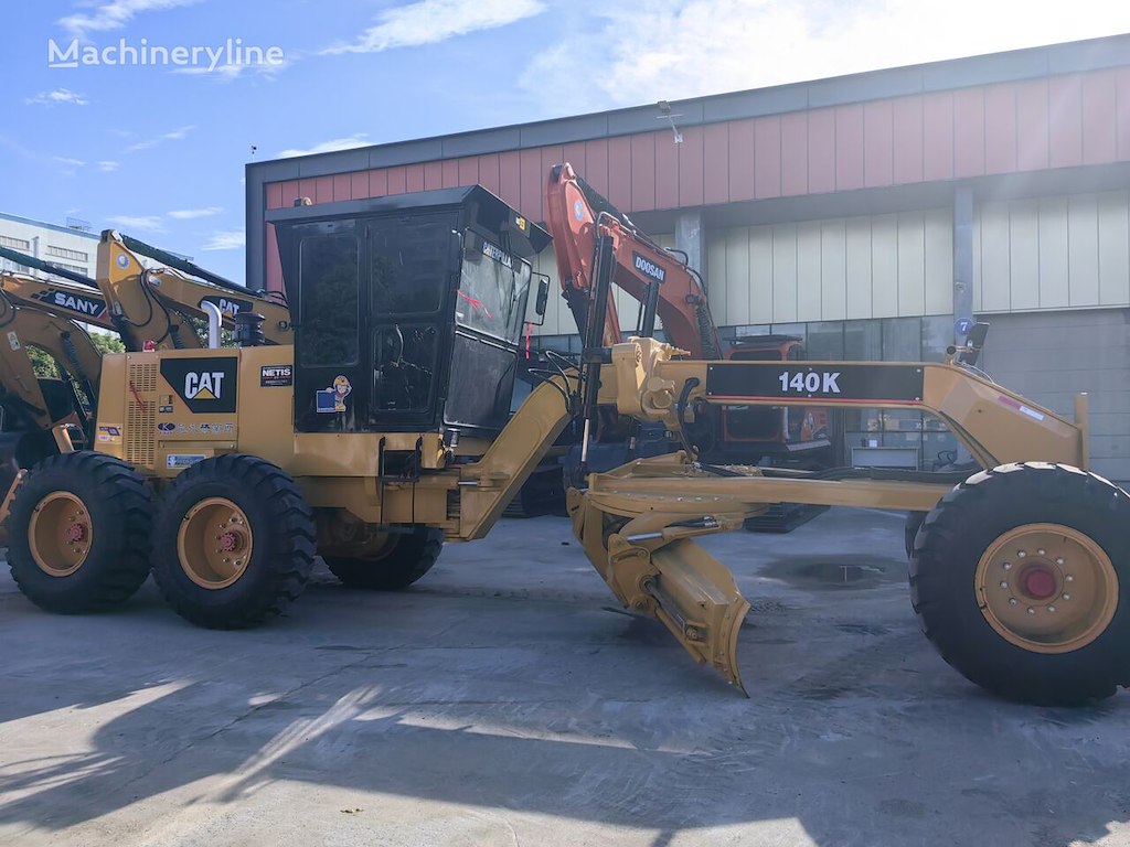 Caterpillar 140K grejder