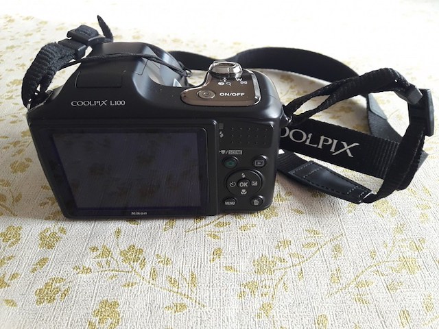 NIKON COOLPIX L100