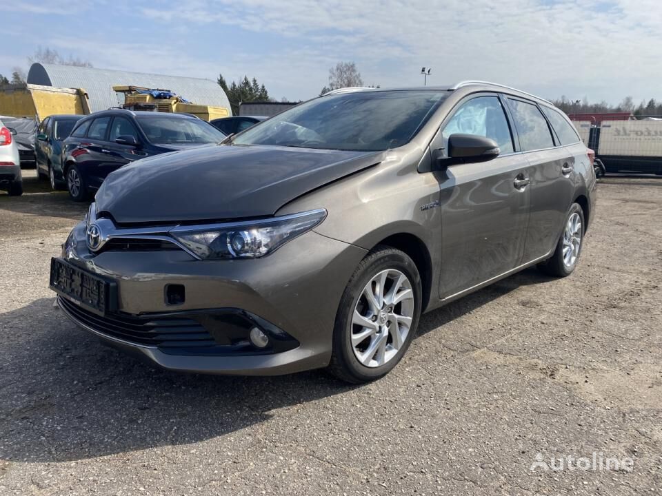 Toyota Auris 1.8 Hybrid Touring Sports karavan